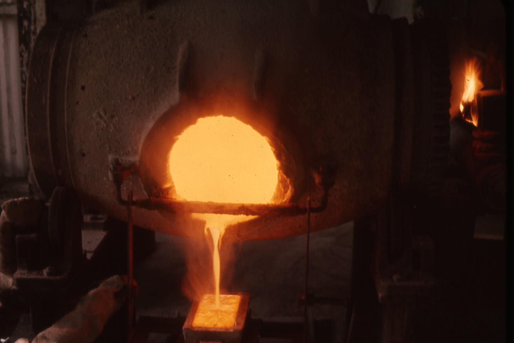 Gold Investment Strong - MiningFeeds