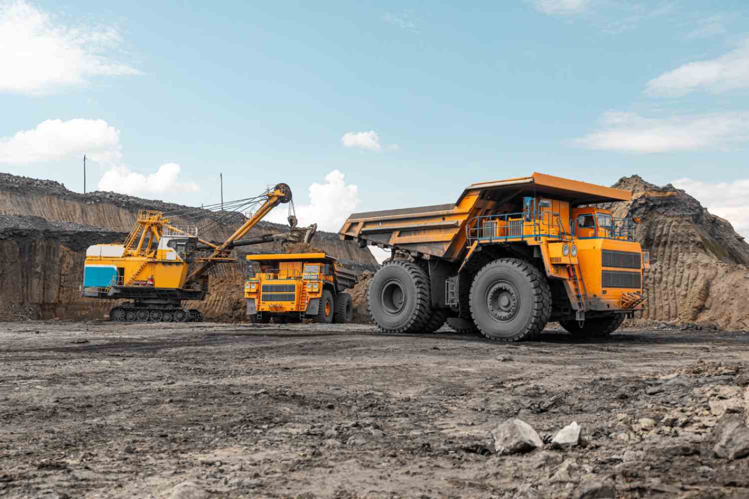 Harmony Gold (NYSE:HMY) Approves $1.6B Eva Copper Project as Company Expands Its Base Metals ...